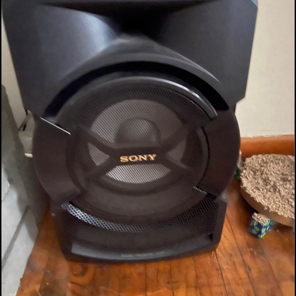 Sony | Portable Audio & Video | Sony Shake X 3 | Poshmark